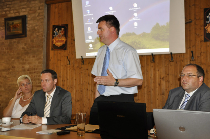 Frisches Geld vom Freistaat dringend nötig - N-LAND