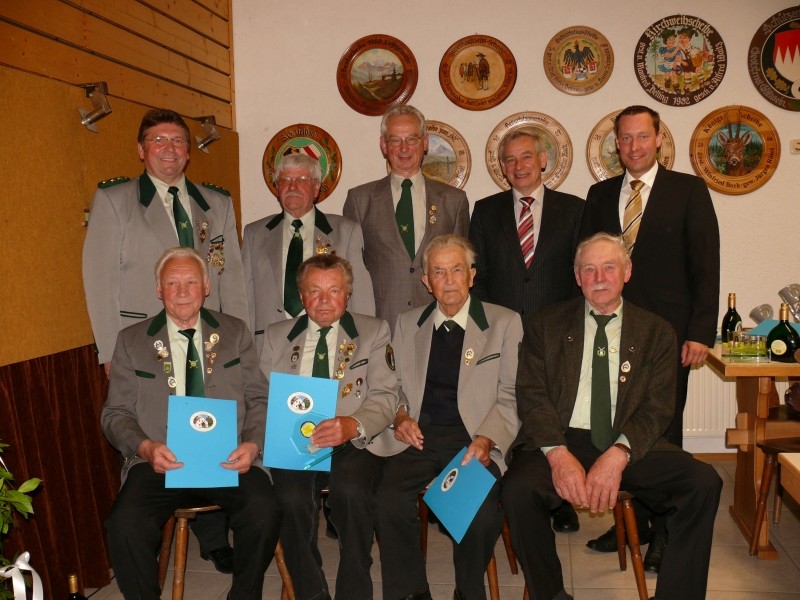 Kanonenschuss zum Auftakt - N-LAND