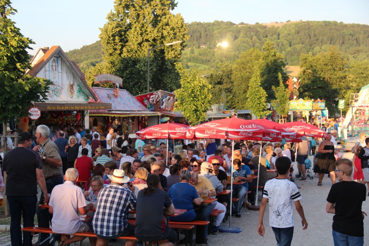 Andrang bei der Schnaittacher Kirchweih - N-LAND