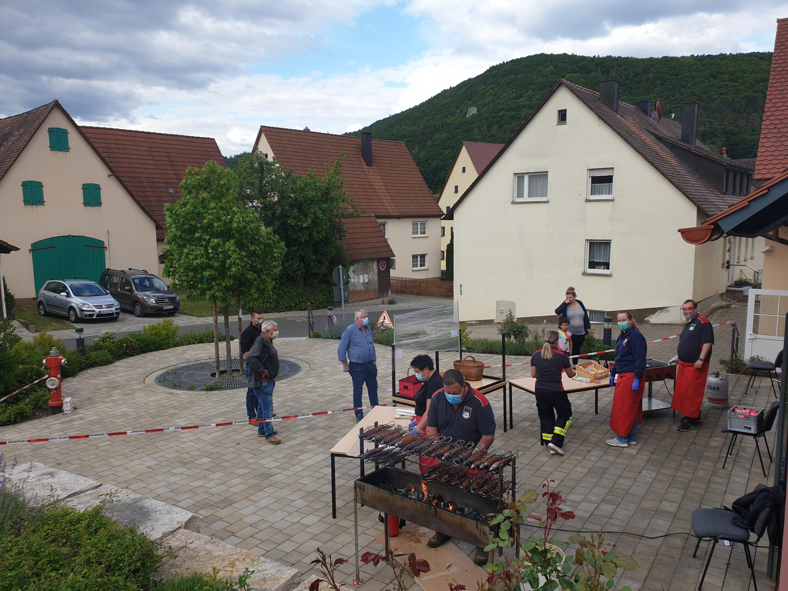 Makrele, Maß und Mandeln für Kirwa to go - N-LAND