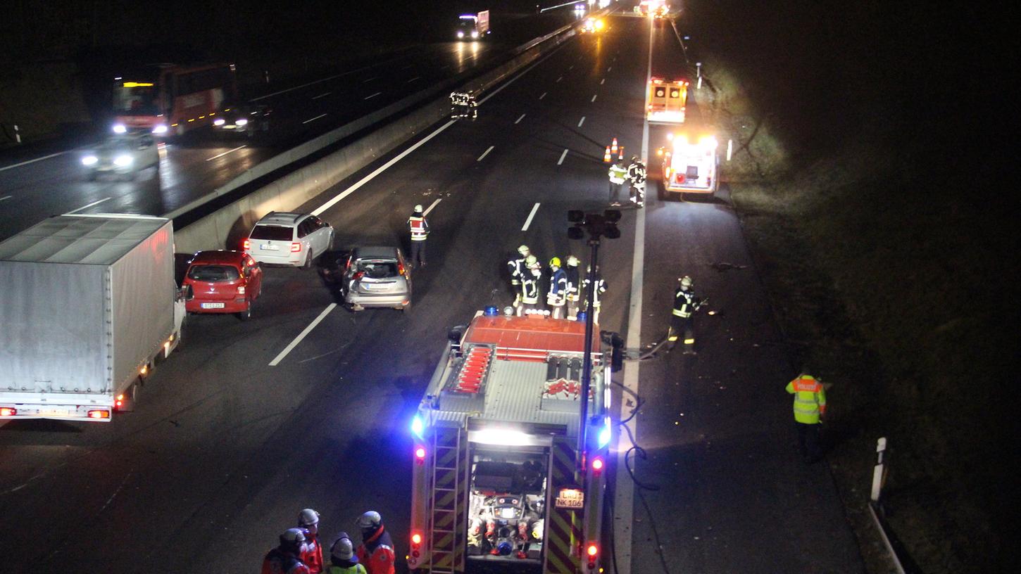 Nach Unfall auf der A9: Betrunkener Fahrer flüchtet - N-LAND