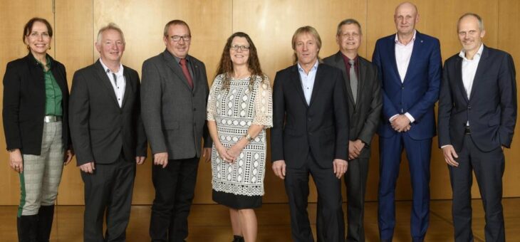 Der Effektpigmenthersteller Eckart hat zur Jubilarfeier geladen - N-LAND